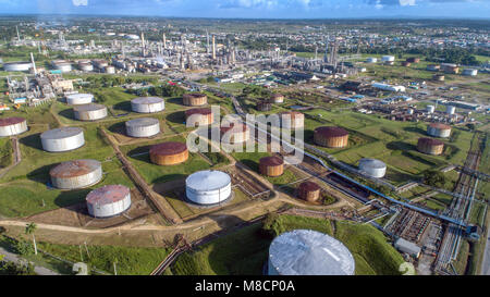 Petrotrin Oil Refinery Trinidad & Tobago Stock Photo - Alamy