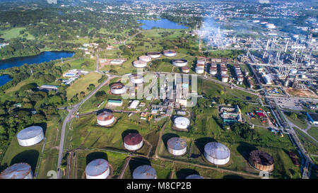 Petrotrin Oil Refinery Trinidad & Tobago Stock Photo - Alamy
