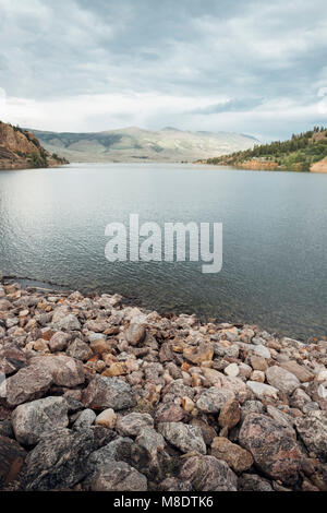 Calm waters at Dillon reservoir, Colorado Stock Photo - Alamy