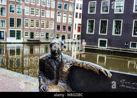 Statue of Alida Bosshardt (Major Bosshardt) of the Salvation Army in ...