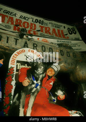 Nome, Alaska, USA. 14th Mar, 1989. Veteran musher and multiple winner ...