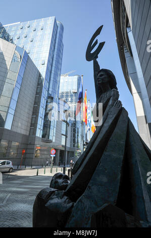 Altiero Spinelli building, bronze statue Europe from 1993 by May ...