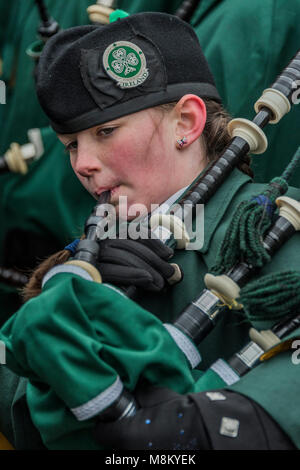 The St Coleman's Pipe Band from Ballindaggin - the London St Patrick's ...