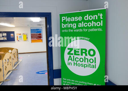 NHS zero tolerance sign Stock Photo - Alamy