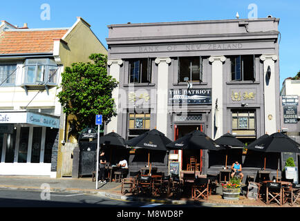 The Patriot pub & restaurant in Devonport, Auckland, New Zealand Stock ...