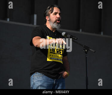 Manuel Oliver, father of Joaquin Oliver who die in Parkland mass ...