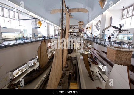 The Deutsches Museum - German Museum of Masterpieces of Science and ...