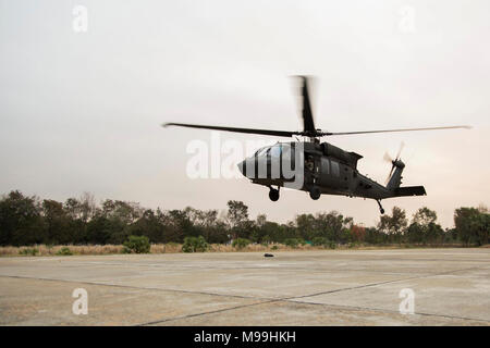Soldiers of Company B, 209th Aviation Support Battalion, 25th Combat ...
