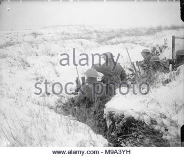 British soldiers in snow, Western Front, WW1 Stock Photo: 66162834 - Alamy