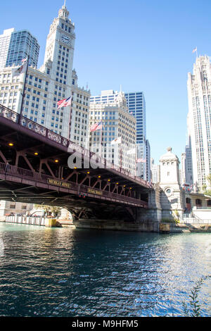The DuSable Bridge and the Modern Architecture Tower Buildings in ...