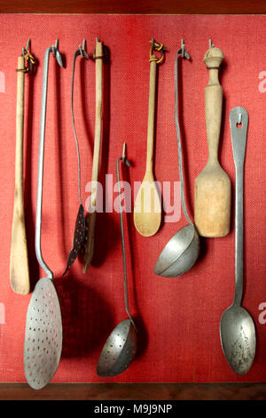 Vintage aluminum kitchen utensils Stock Photo - Alamy