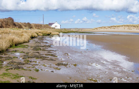 UK, Anglesey, Aberffraw. 25th March 2018. A view of Aberffraw bay and ...
