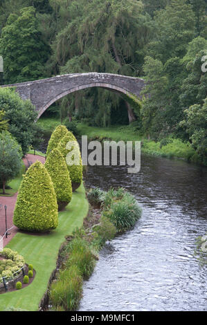 Auld Brig , Ayr, Ayrshire, Scotland. One of the oldest bridges in ...