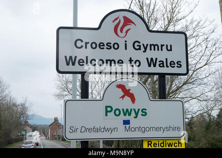 "Welcome to Wales" / "Croeso i Gymru" sign on the England / Wales ...