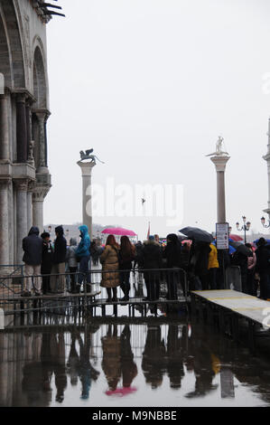 Overcrowding/overtourism, Piazza San Marco, Venice, Italy Stock Photo ...