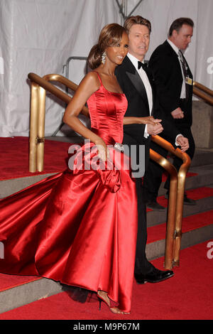 Model Iman and musician David Bowie arriving at the Metropolitan Museum ...