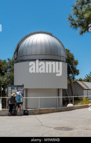 The Center for High Angular Resolution Astronomy (CHARA) on Mount ...