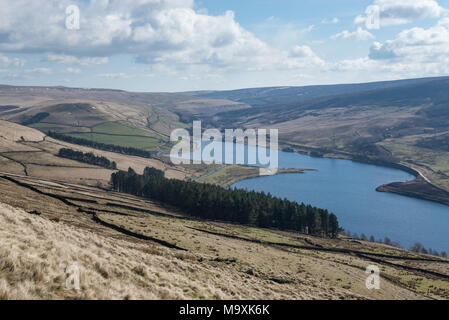 Woodhead Reservoir, Longdendale Valley, Peak District, Derbyshire ...