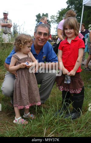 Regional Director Tom Melius and Minnesota Bound host Ron Schara ...