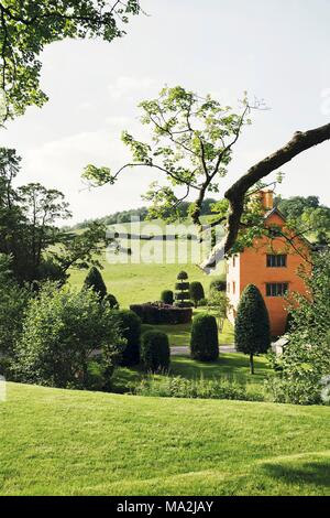 A garden designed by Arne Maynard, Allt-y-bela, South Wales Stock Photo ...