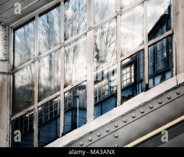 London Underground Tube Station: Upminster Bridge Stock Photo - Alamy