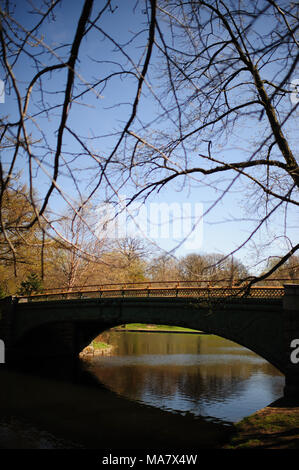 Lullwater Bridge crosses Lullwater during spring in Prospect Park ...