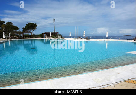 THE OLYMPIC SIZE SWIMMING POOL AT HOTEL SAYDO PARK MOLLINA SPAIN Stock ...