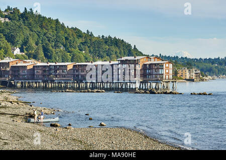 images of apartments and the beach taken around Alki Beach in seattle ...