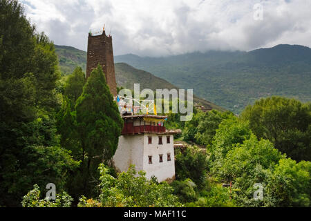 Tibetan house and watchtower, Moluo Village, Suopo, Danba County, Garze ...