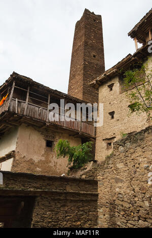 Tibetan house and watchtower, Moluo Village, Suopo, Danba County, Garze ...
