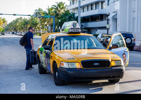 yellow cab taxi in miami florida usa Stock Photo: 50831786 - Alamy