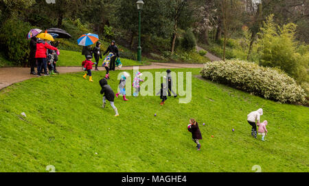 Avenham Park, Lancashire, UK, 2 April 2018. Traditional Easter Egg ...