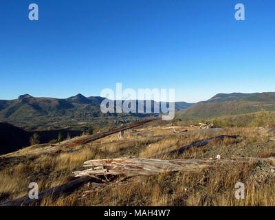 Coldwater Lake Loop Trail in WA Stock Photo - Alamy