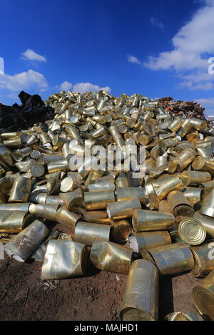Pile of cans for scarp, background Stock Photo - Alamy