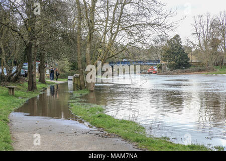 Doncaster, UK. 03rd Apr, 2018. UK Weather: 3rd April 2018, Sprotbrough ...