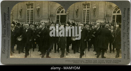 Clémenceau signing the Treaty of Versailles June 1919 France Stock ...