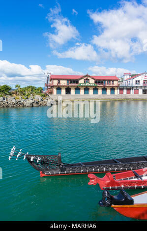 A traditional Maori Waka (canoe), New Zealand Stock Photo - Alamy