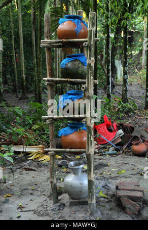 Khulna, Bangladesh - October 08, 2014: Bangladeshi women carry drinking ...