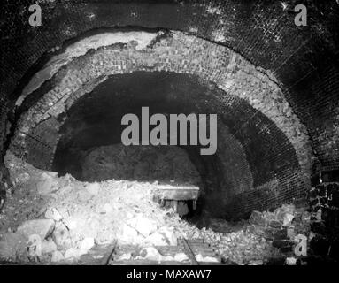 Collapsed Church Hill Tunnel, Richmond, Virginia 1925 Stock Photo - Alamy