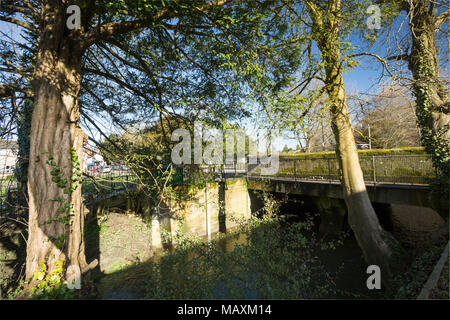 Gillingham Town Bridge that was sketched by John Constable RA in 1820 ...