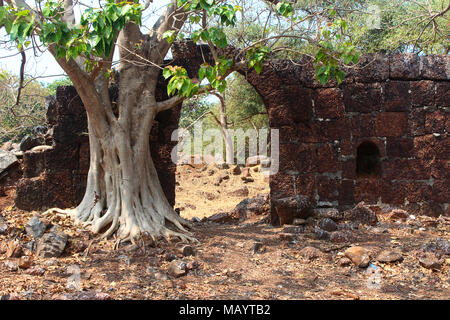 Suvarndurg fort, Back bastion and Arabic sea, Fateghad, Kokan ...