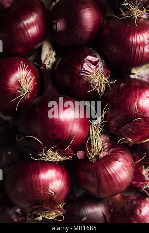 Fresh red onions Stock Photo - Alamy