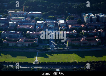 Aerial photo of University of Cape Town and residences with Table ...