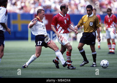 MARTIN WAGNER IORDAN LETCHKOV GERMANY V BULGARIA 15 July 1994 Stock ...