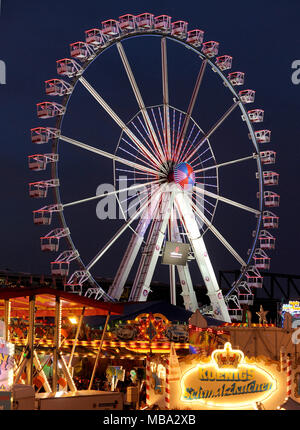 Bremen, Germany. 18th Oct, 2014. People use the funfair ride 'Flash' at ...