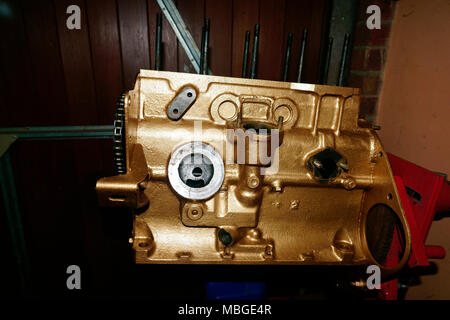 TRIUMPH SPITFIRE ENGINE BLOCK MK IV, 1296CC REPAINTED OLD GOLD Stock ...