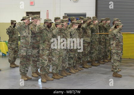 Members of the 113th Military Police Company, Mississippi Army National ...