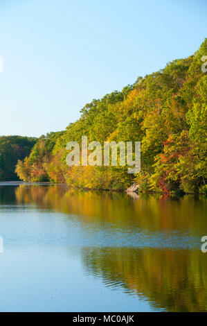Pattaconk Reservoir, Cockaponset State Forest, Connecticut Stock Photo ...