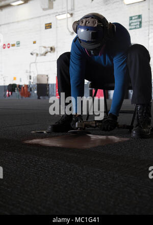 ATLANTIC OCEAN (Jan. 22, 2018) Gunner's Mate 1st Class Gregory Bissett ...