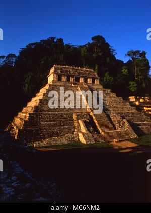 Temple of the Inscriptions at Palenque in Mexico Stock Photo - Alamy